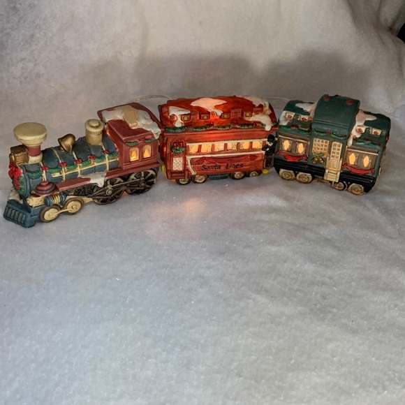 Holiday | Vintage Holiday Time Christmas Village Lighted Porcelain Hand ...